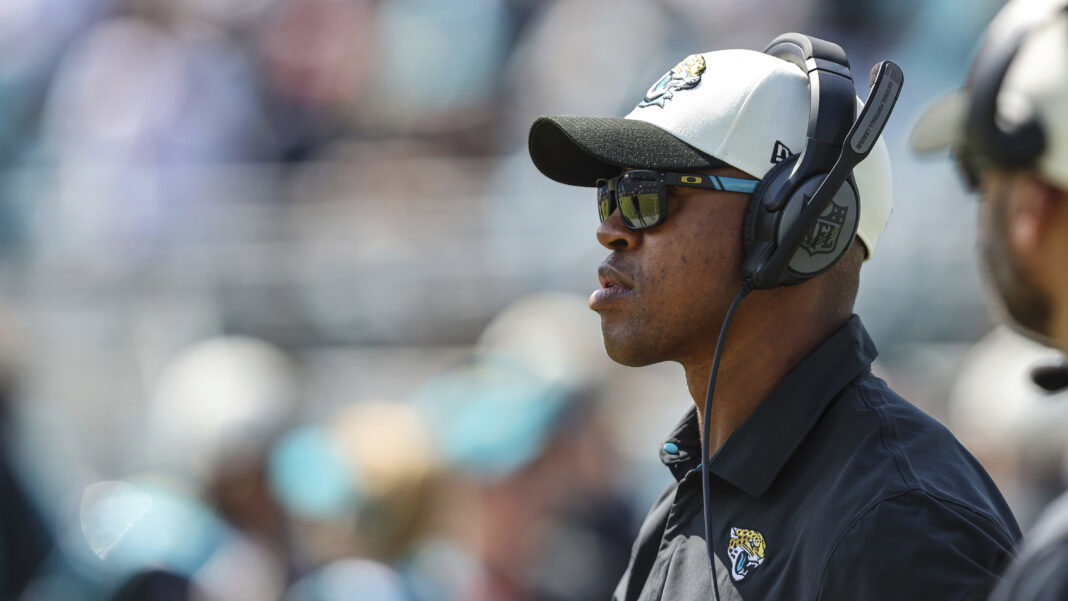 Hall of Fame QB Henry Burris 'more than interested' in Riders' head ...