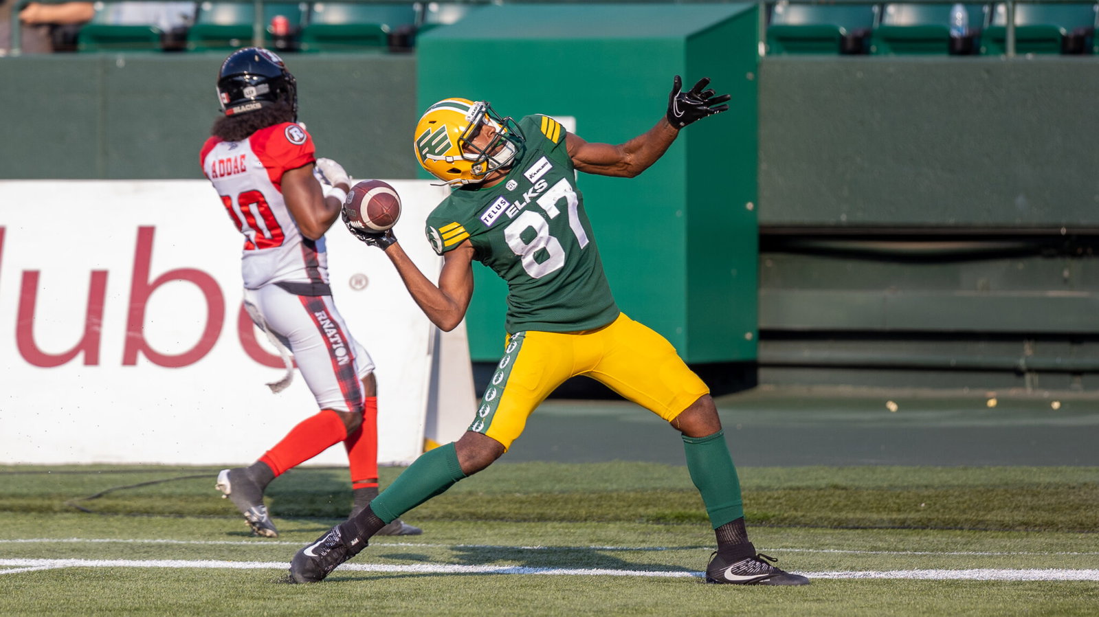 Official: Ottawa Redblacks sign CFL all-star receiver Eugene Lewis ...