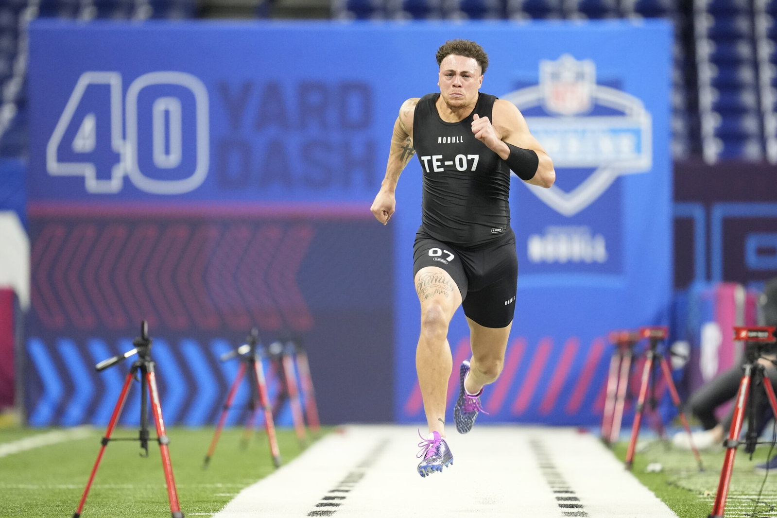 Canadian TE Theo Johnson posts eye-popping numbers at 2024 NFL Combine ...