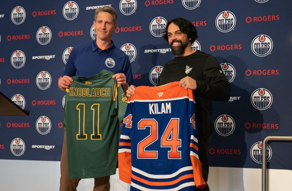 Edmonton proud: Mark Kilam swaps jerseys with Kris Knoblauch, meets ...