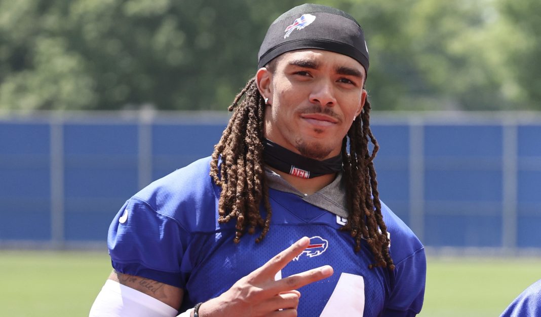Canadian receiver Chase Claypool reveals he suffered season-ending ...