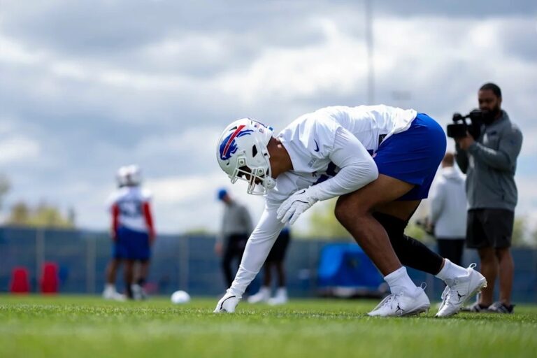 B.C. Lions sign top 2025 CFL Draft pick Hayden Harris - 3DownNation