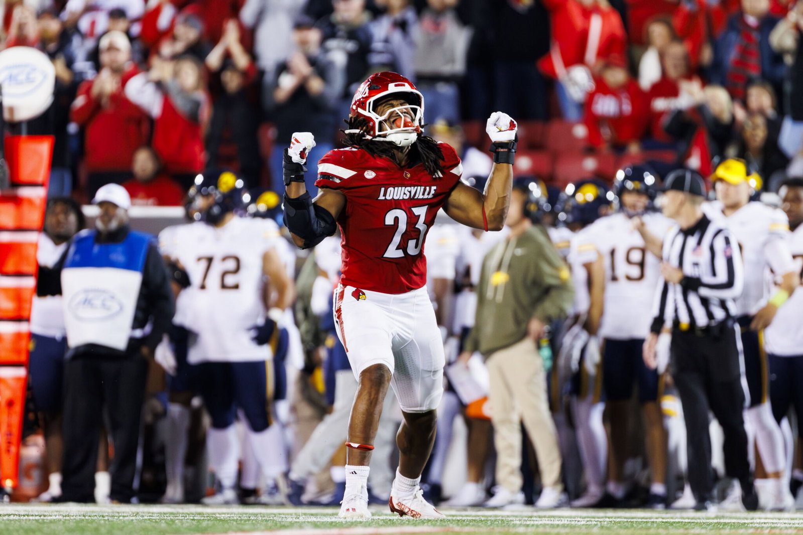 Canadian DL Wesley Bailey signs NFL undrafted free agent contract with ...