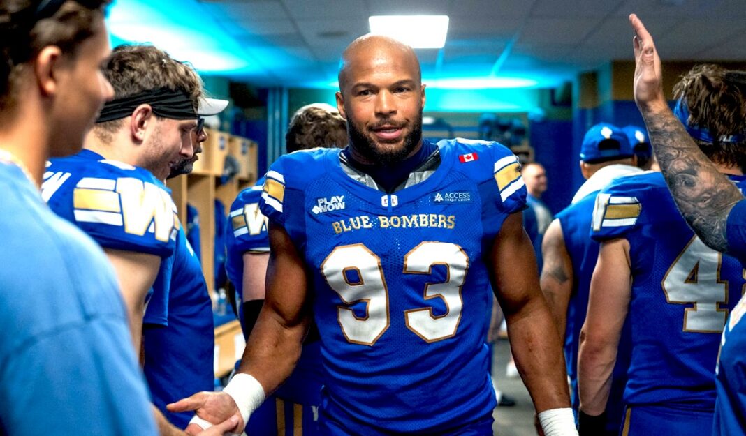 Official: Saskatchewan Roughriders sign James Vaughters, reunite him ...
