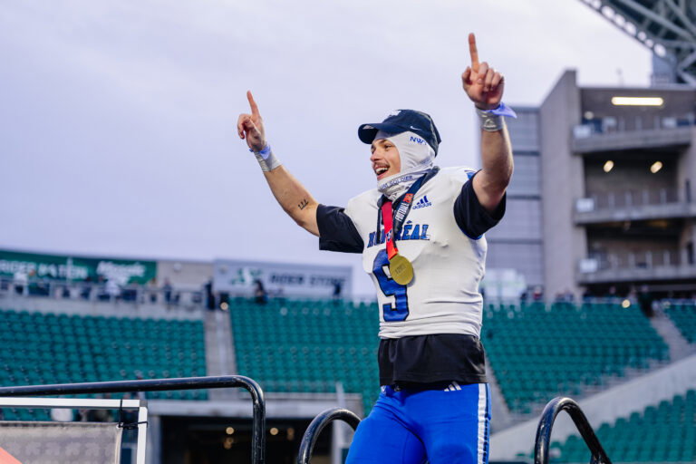 Montreal Carabins' Louis-Philippe Gauthier wins forty-yard dash at 2026 ...