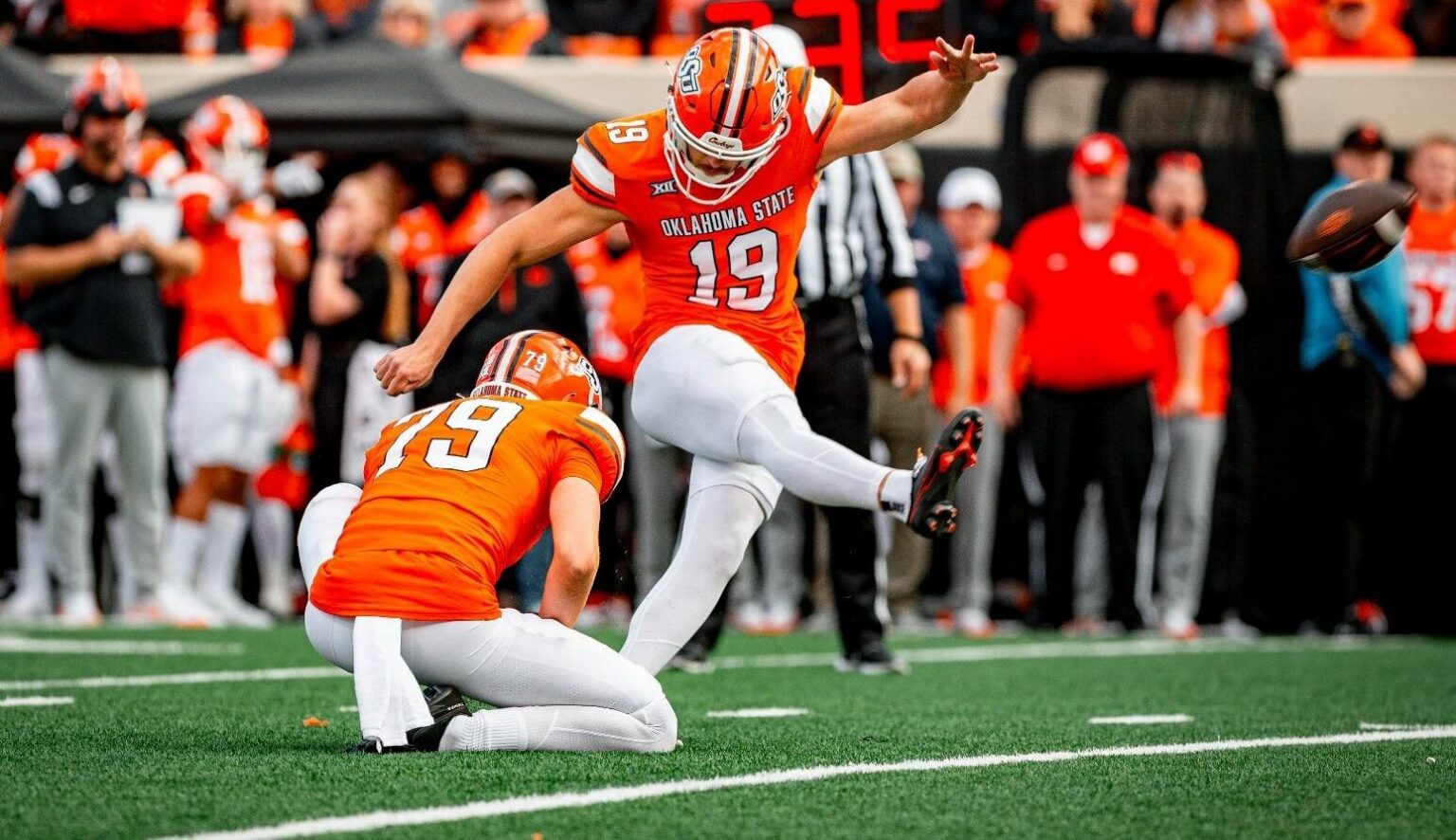 Saskatchewan Roughriders sign Australian kicker Alex Hale - 3DownNation